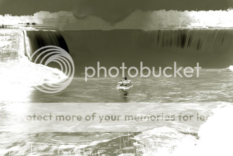 Post Processing #267 Niagara Falls - PentaxForums.com